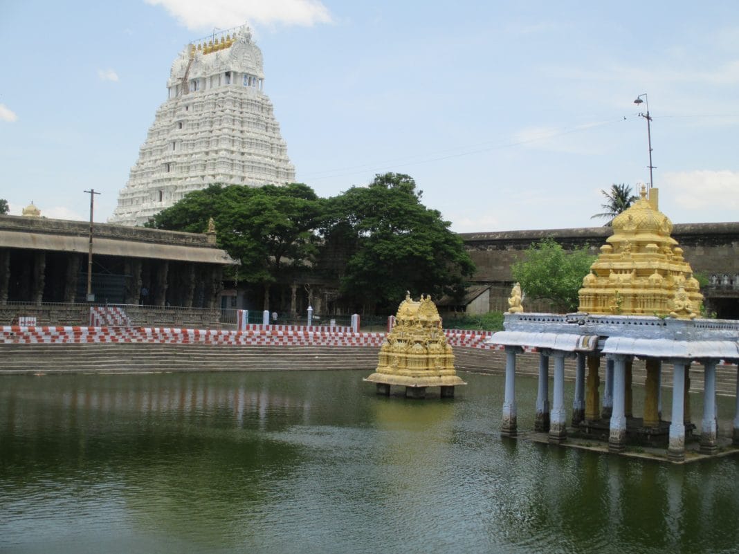 Varadaraja Perumal Temple - History | Darshan Timings | Places To Visit